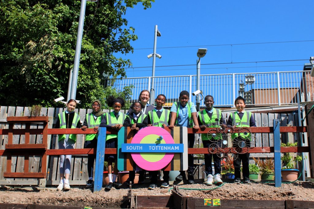 Community Rail Week: Arriva Rail London celebrates community projects ...